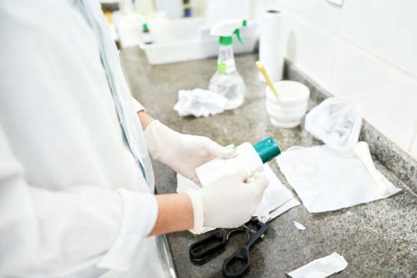 Free Adhesive & Cleaner Samples | GleamGlee Manufacturer
